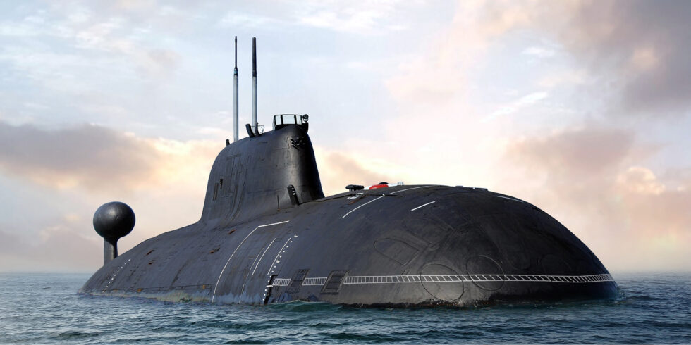 Rolls-Royce brings in Balfour Beatty for submarine programme